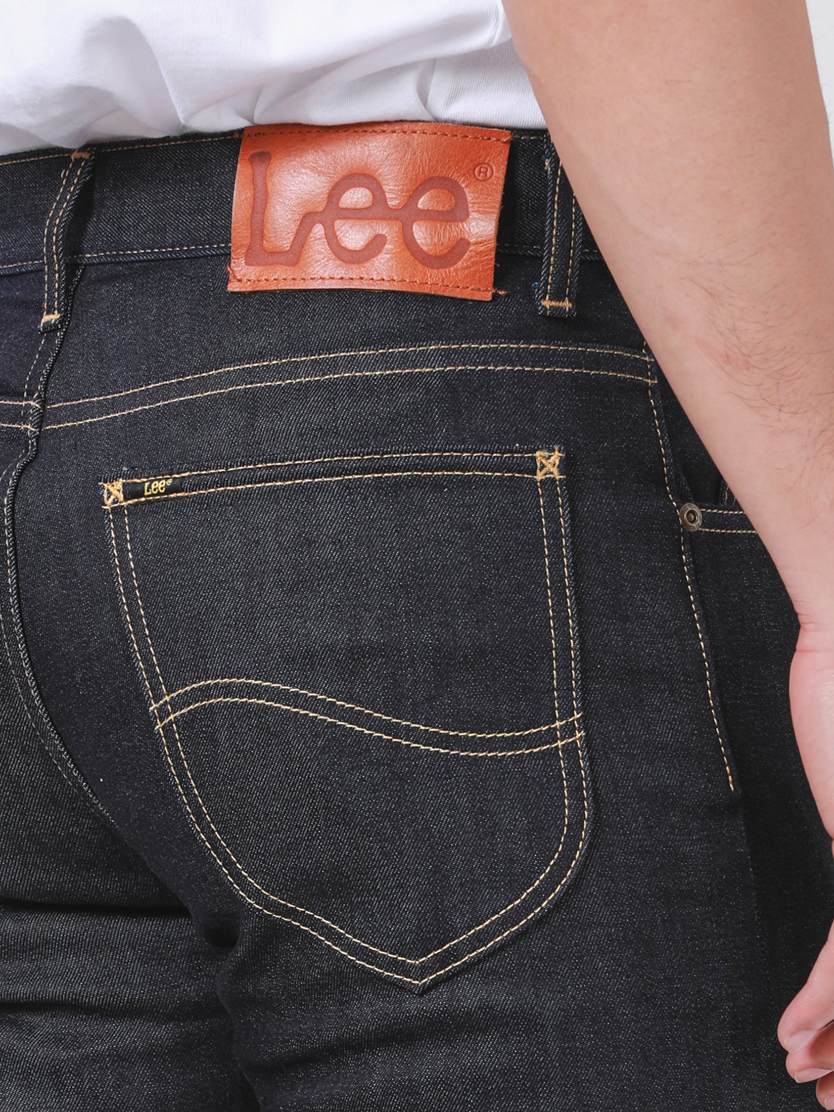 กางเกงยีนส์ผู้ชาย คอลเลคชั่น Lee Riders Zed Fit เอวกลาง ทรงเข้ารูป สีย ...